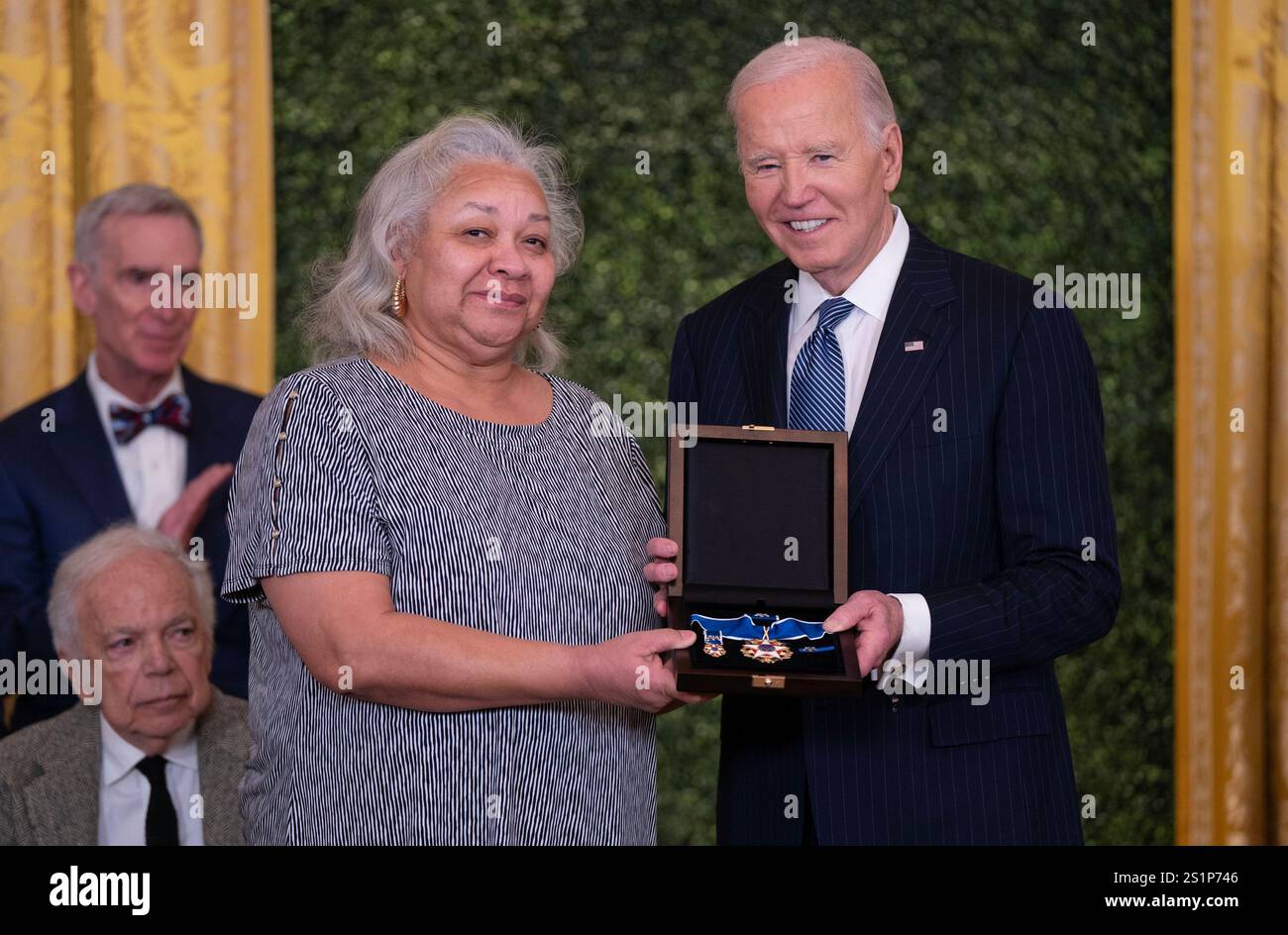 President Joe Biden presents Doris Hamer Richardson, niece of Fannie ...