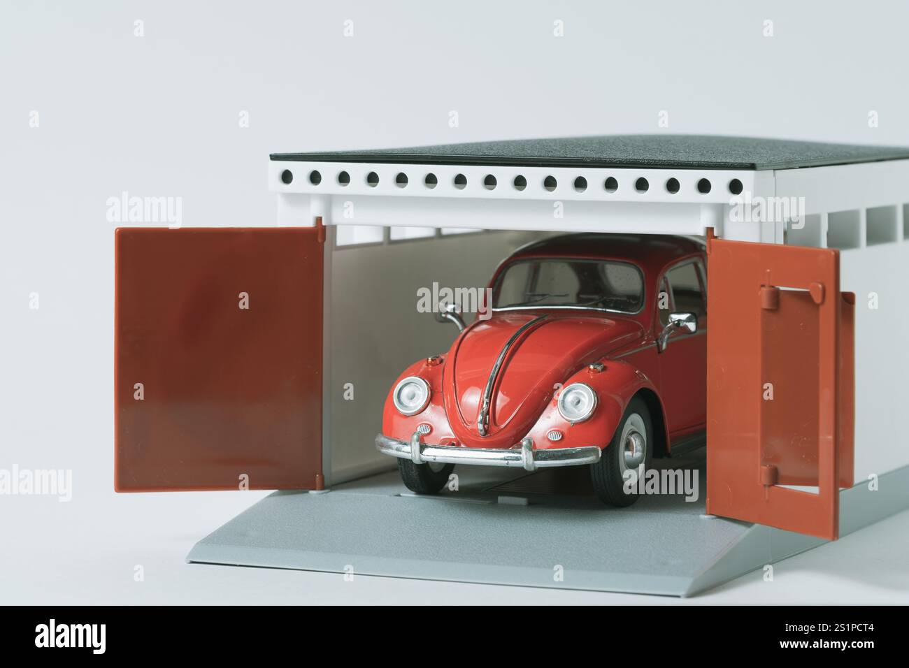 Miniaturegarage hi-res stock photography and images - Alamy