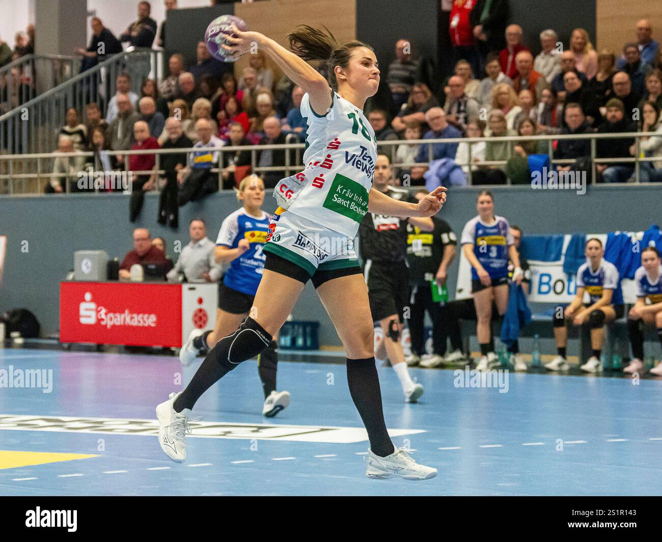 Blomberg, Deutschland. 04th Jan, 2025. Sarah Irmler (Frisch Auf Frauen ...