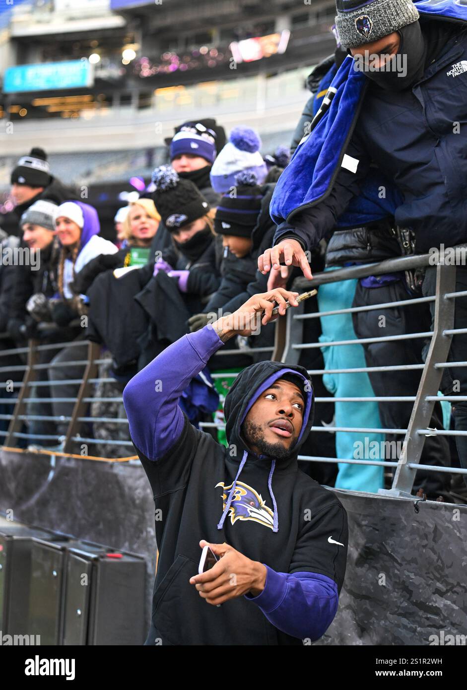 Baltimore, United States. 04th Jan, 2025. Baltimore Ravens linebacker ...