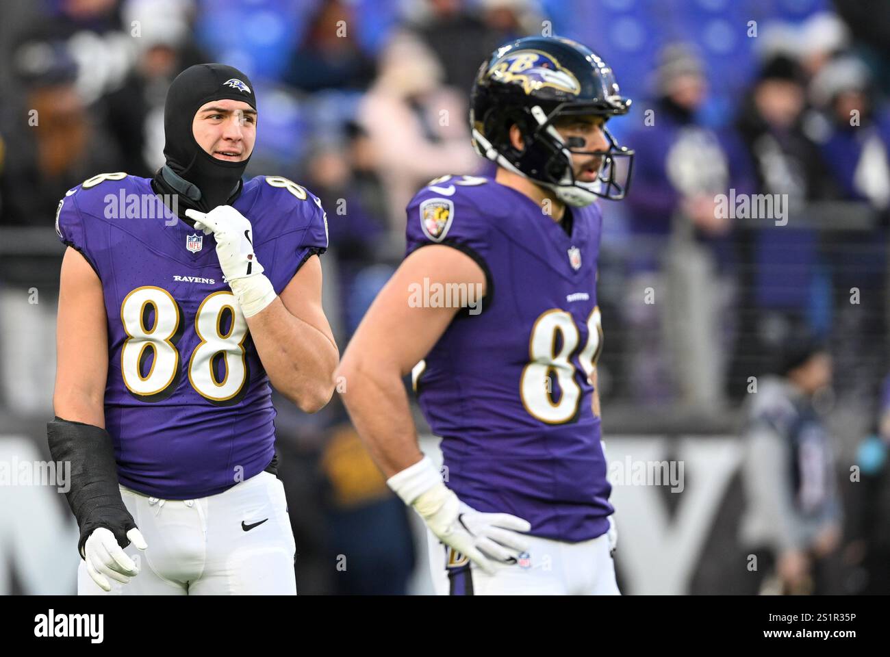 Baltimore, United States. 04th Jan, 2025. Baltimore Ravens tight ends ...