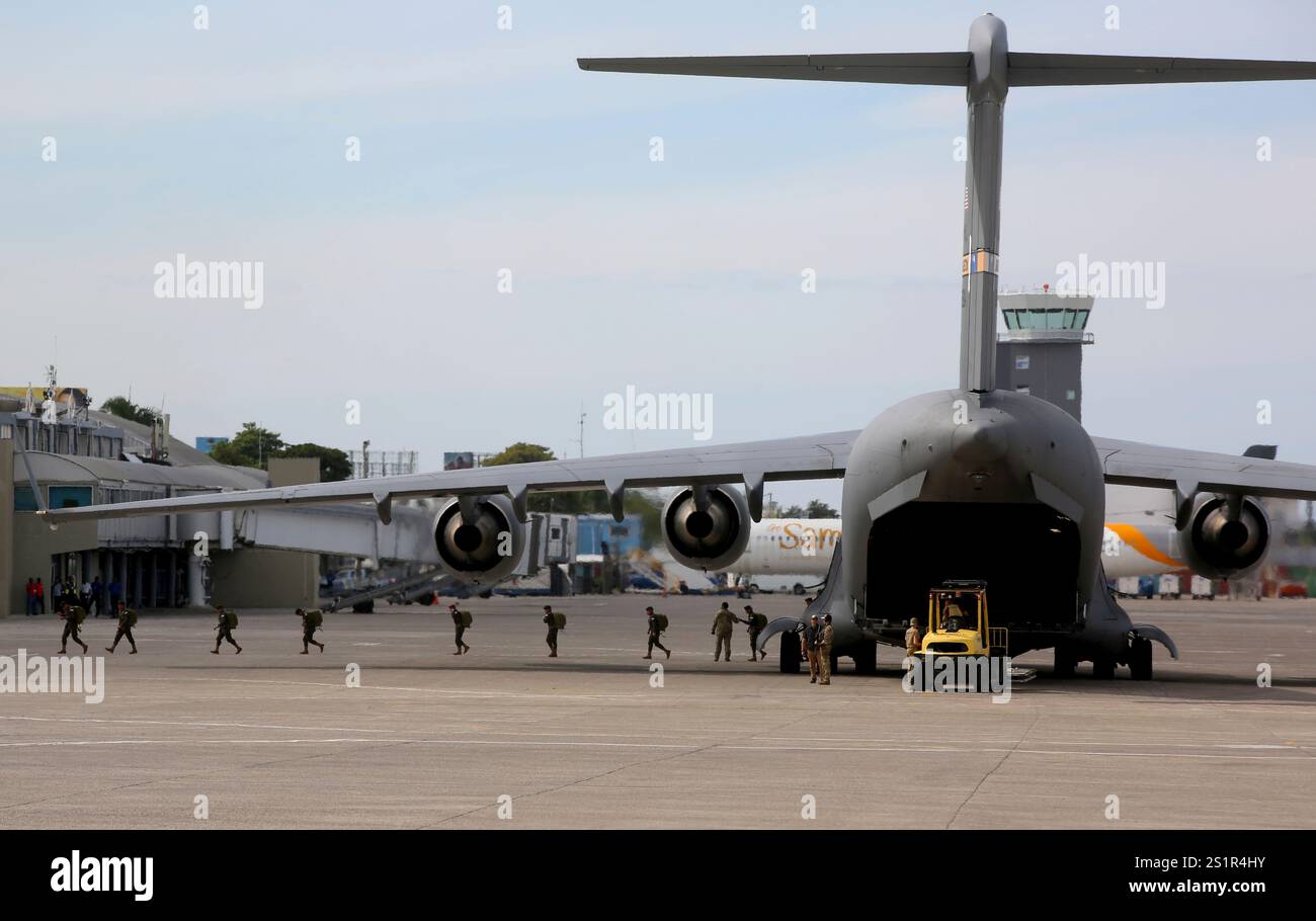 U.N backed Guatemala police force deplane at the Toussaint Louverture ...
