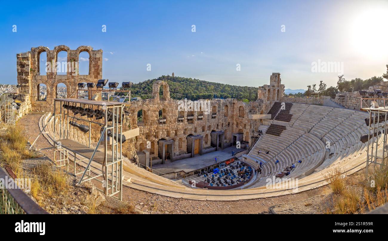 Open air theater hi-res stock photography and images - Alamy