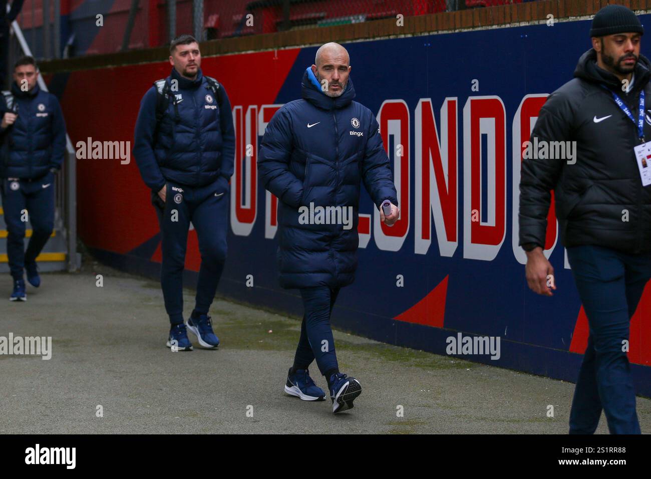 London, UK. 04th Jan, 2025. Chelsea Manager Enzo Maresca arrives ahead ...