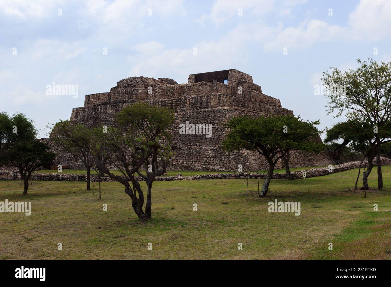 The ruins of Canada De La Virgen Pyramid in Guanajuato, Mexico Stock ...