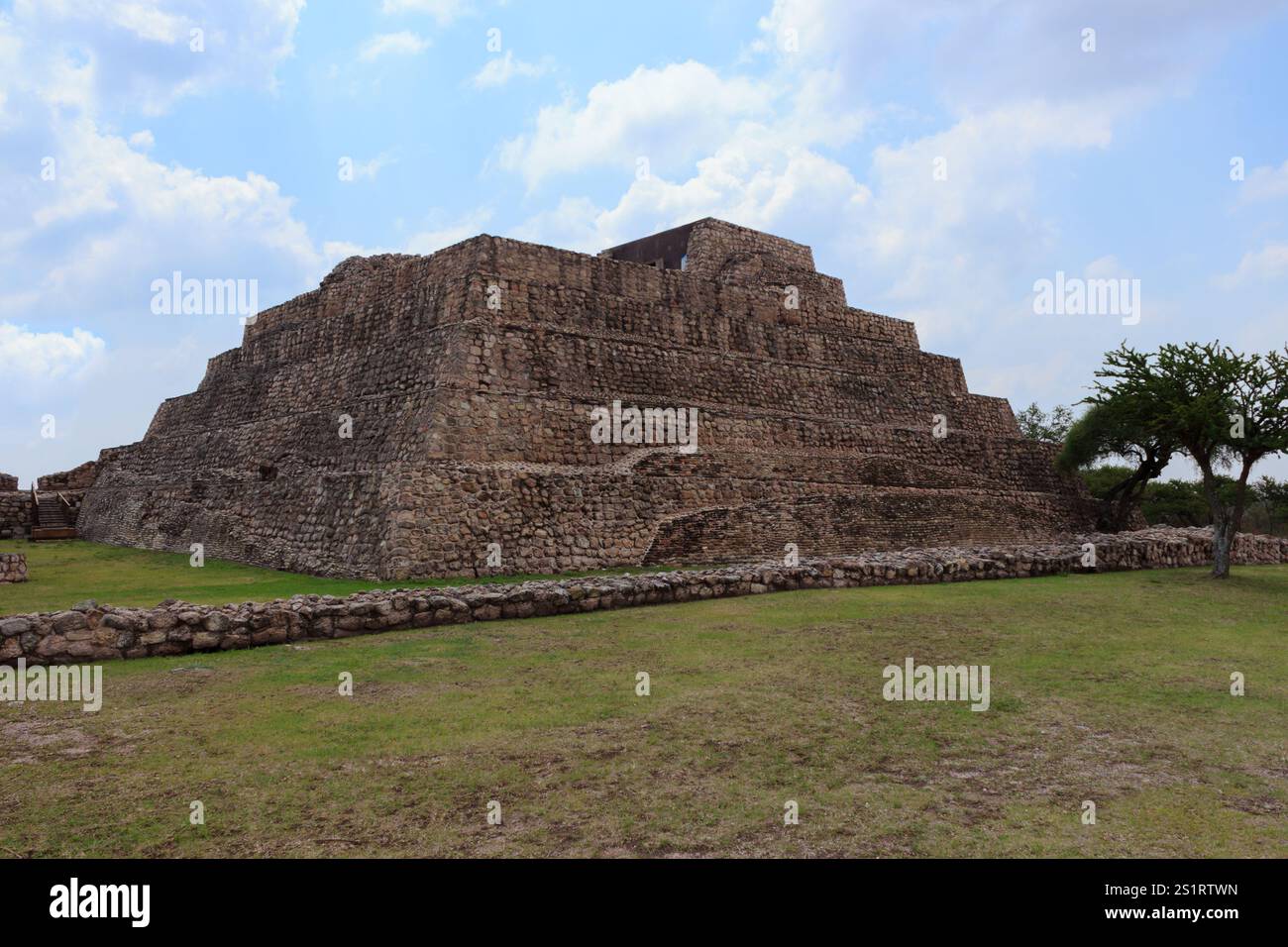 The ruins of Canada De La Virgen Pyramid in Guanajuato, Mexico Stock ...