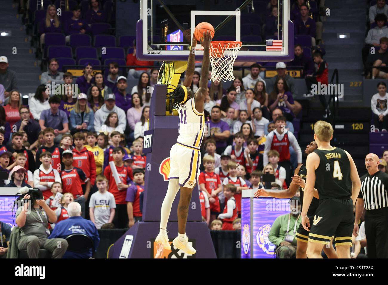 Baton Rouge, United States. 04th Jan, 2025. LSU Tigers forward Corey ...