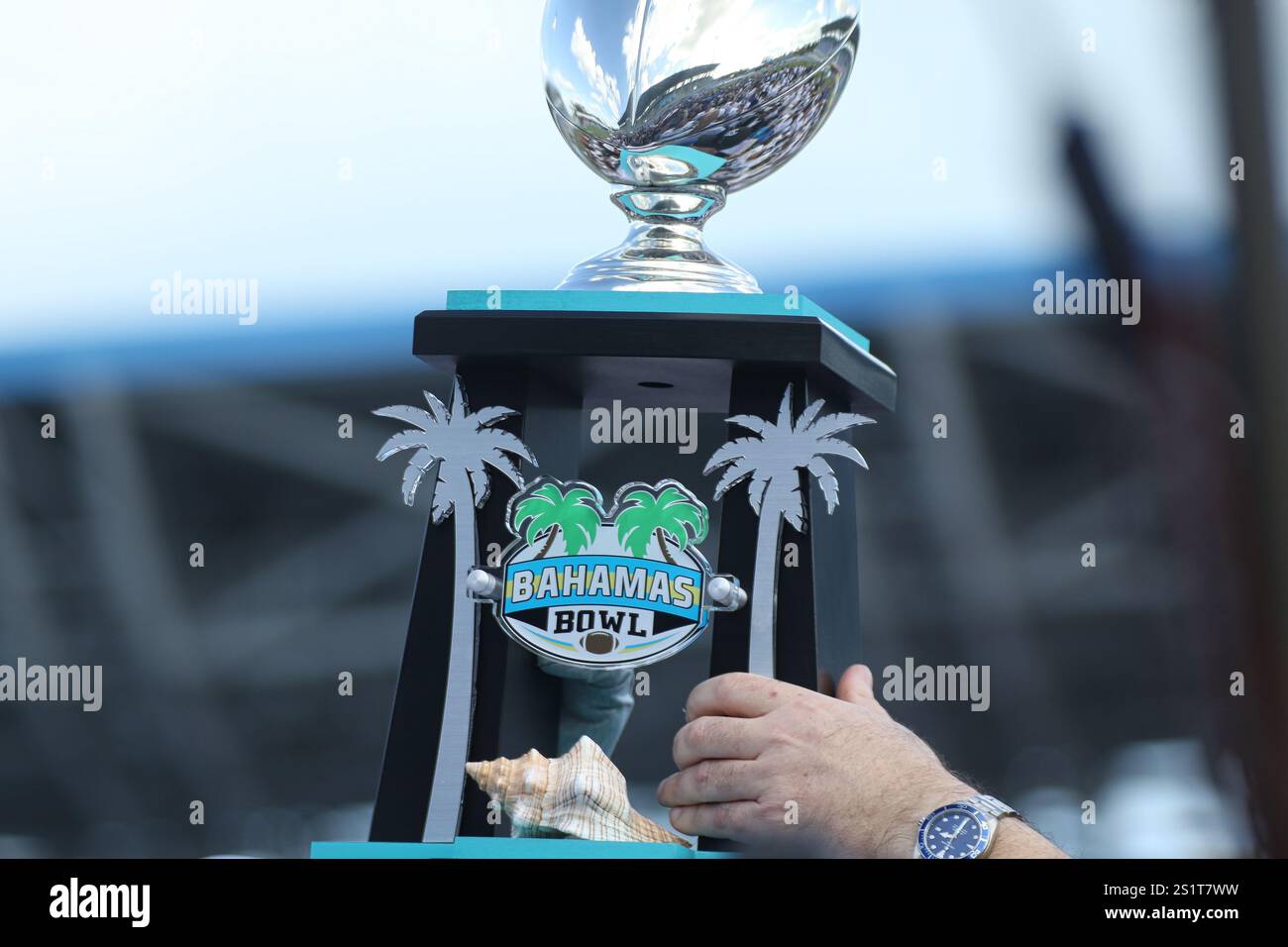 The University of Buffalo Bulls win the 2025 Bahamas Bowl Football ...