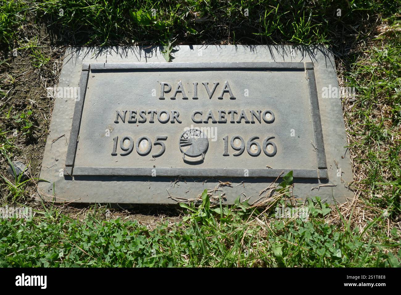 Los Angeles, California, USA 2nd January 2025 Actor Nestor Paiva Grave ...