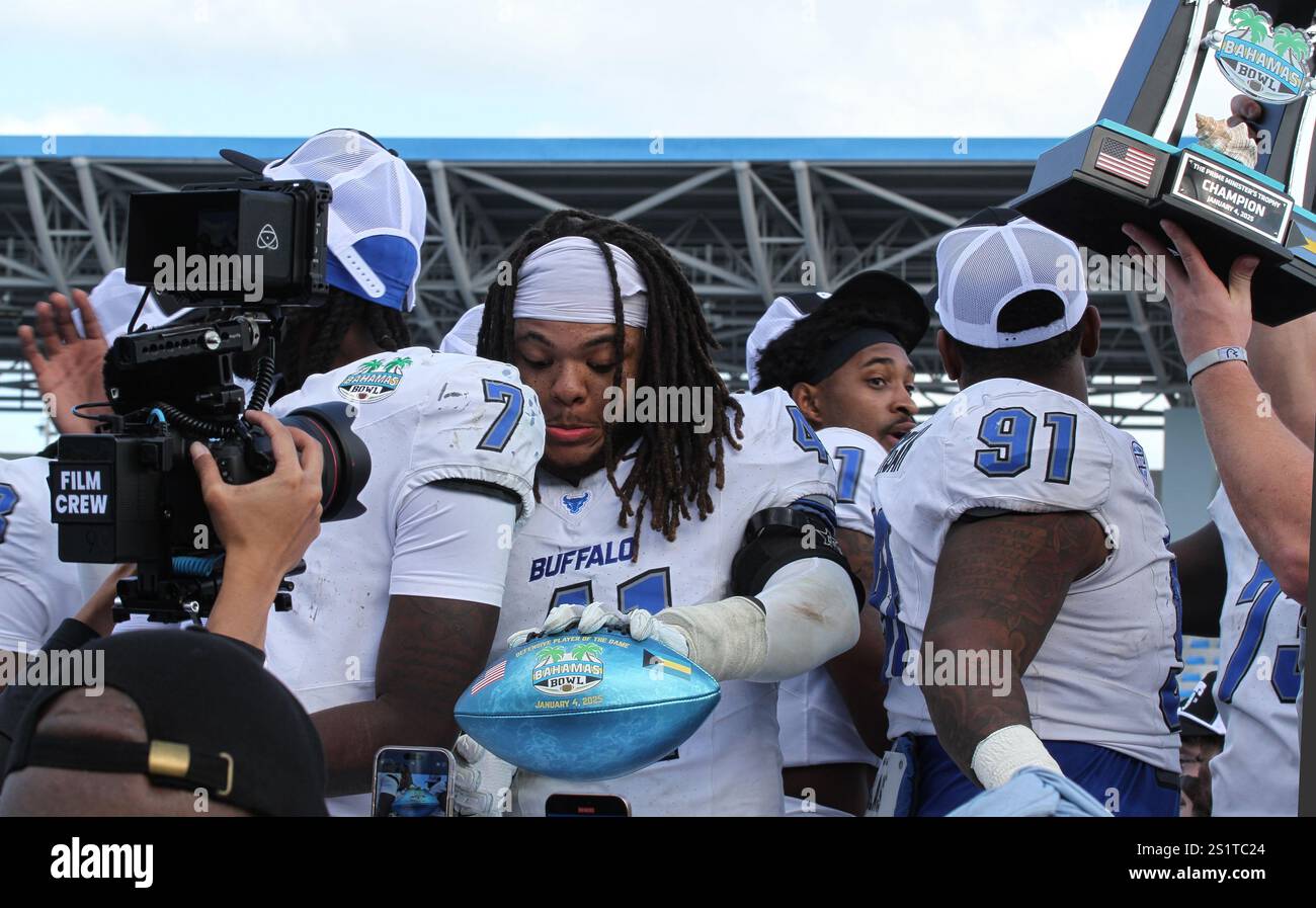 The University of Buffalo Bulls win the 2025 Bahamas Bowl Football ...
