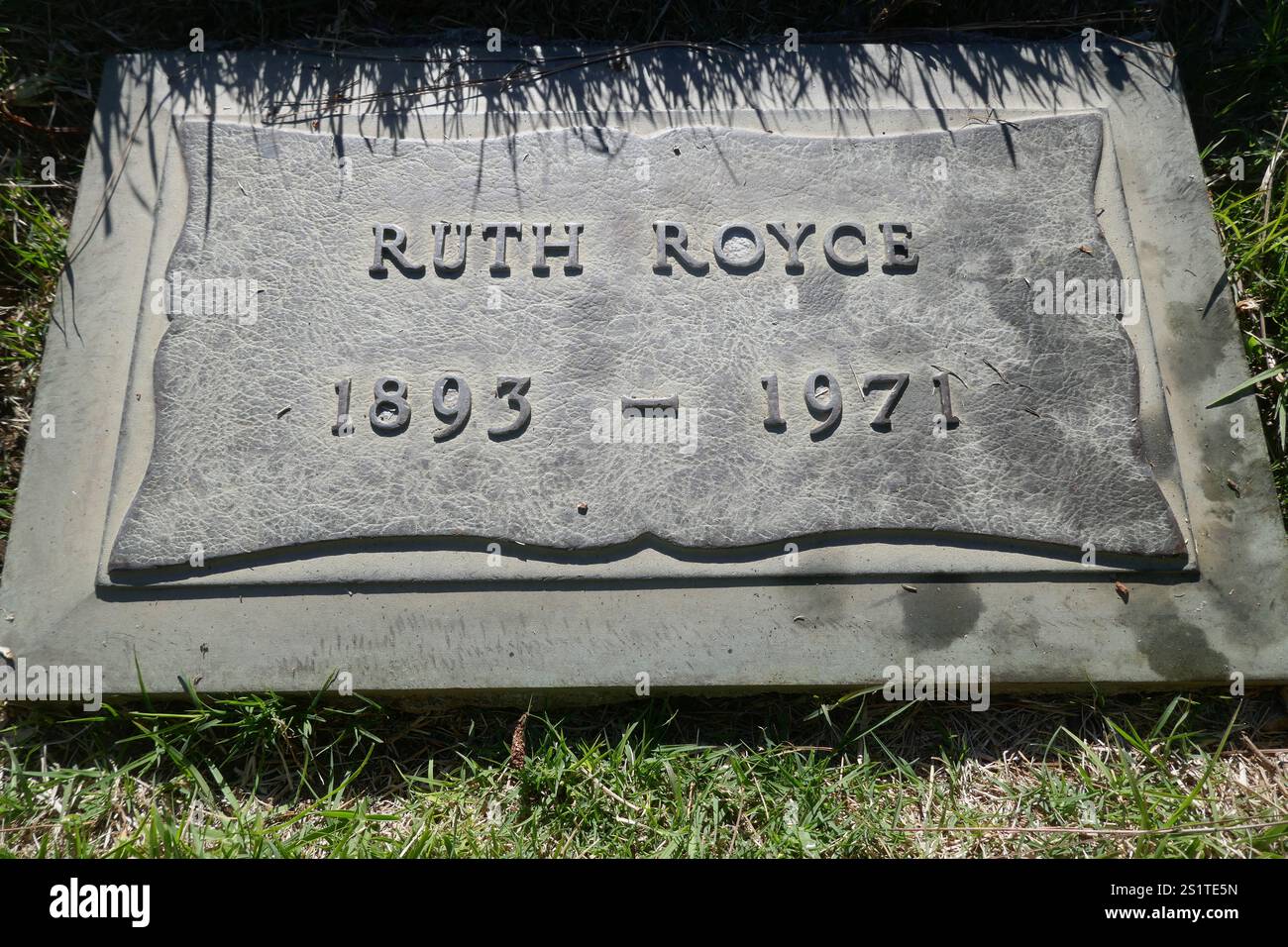 Los Angeles, California, USA 2nd January 2025 Silent Film Actress Ruth Royce Grave in Enduring ...