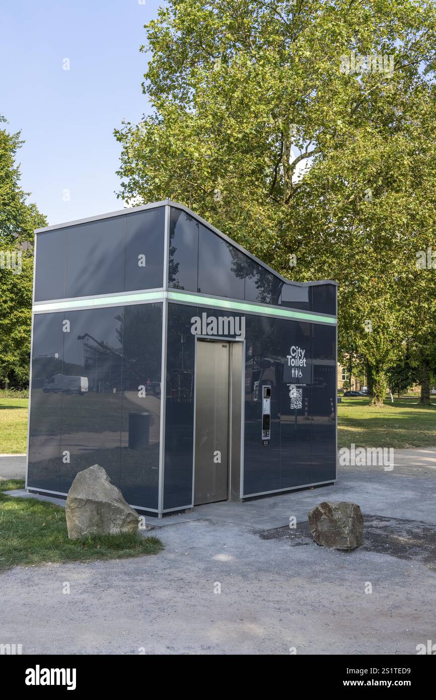 Modular restroom hi-res stock photography and images - Alamy