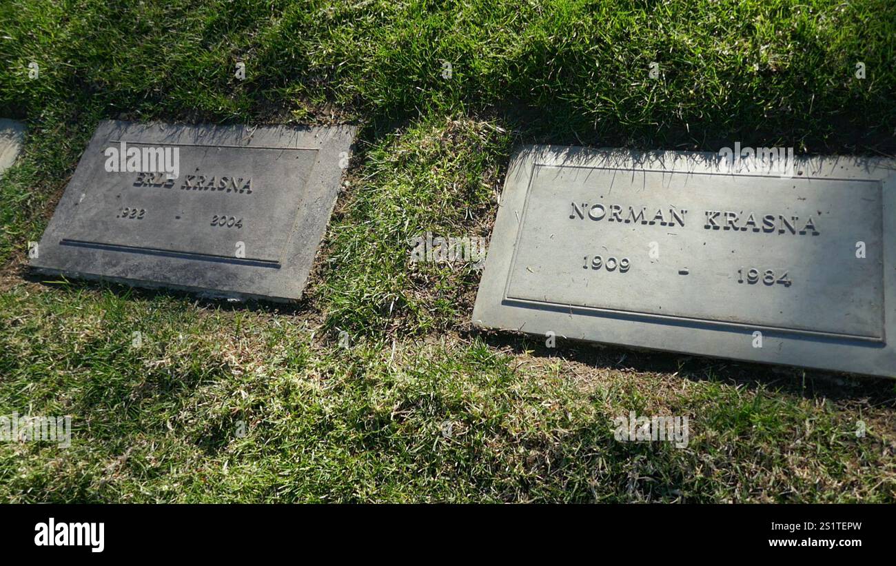 Los Angeles, California, USA 2nd January 2025 Actress Erle Krasna Grave ...