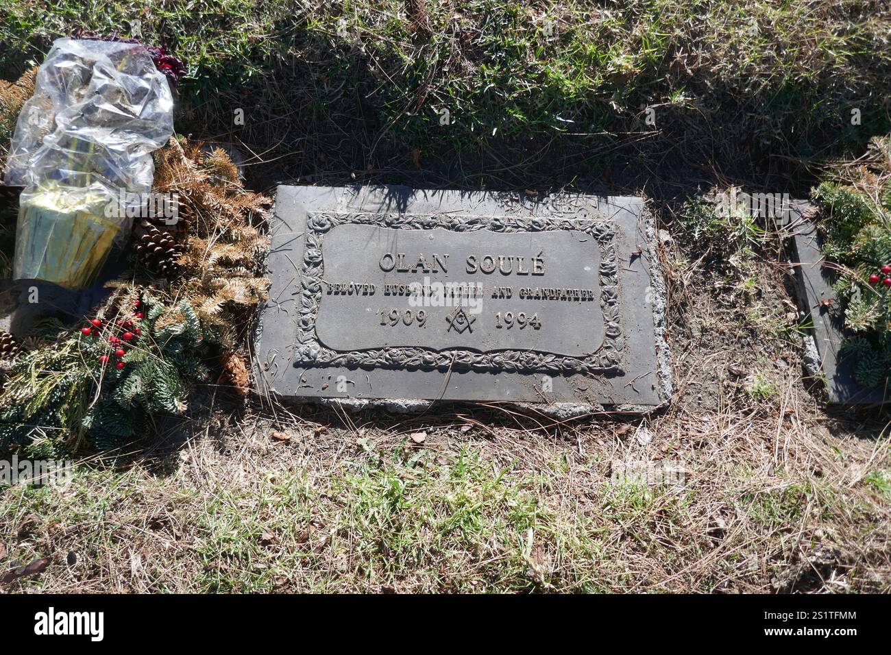 Los Angeles, California, USA 2nd January 2025 Actor Alan Soule Grave in ...