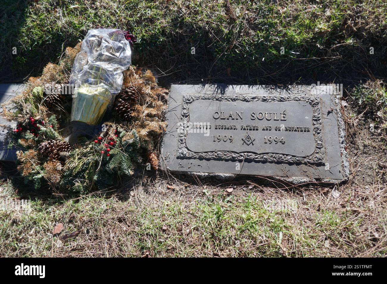 Los Angeles, California, USA 2nd January 2025 Actor Alan Soule Grave in ...