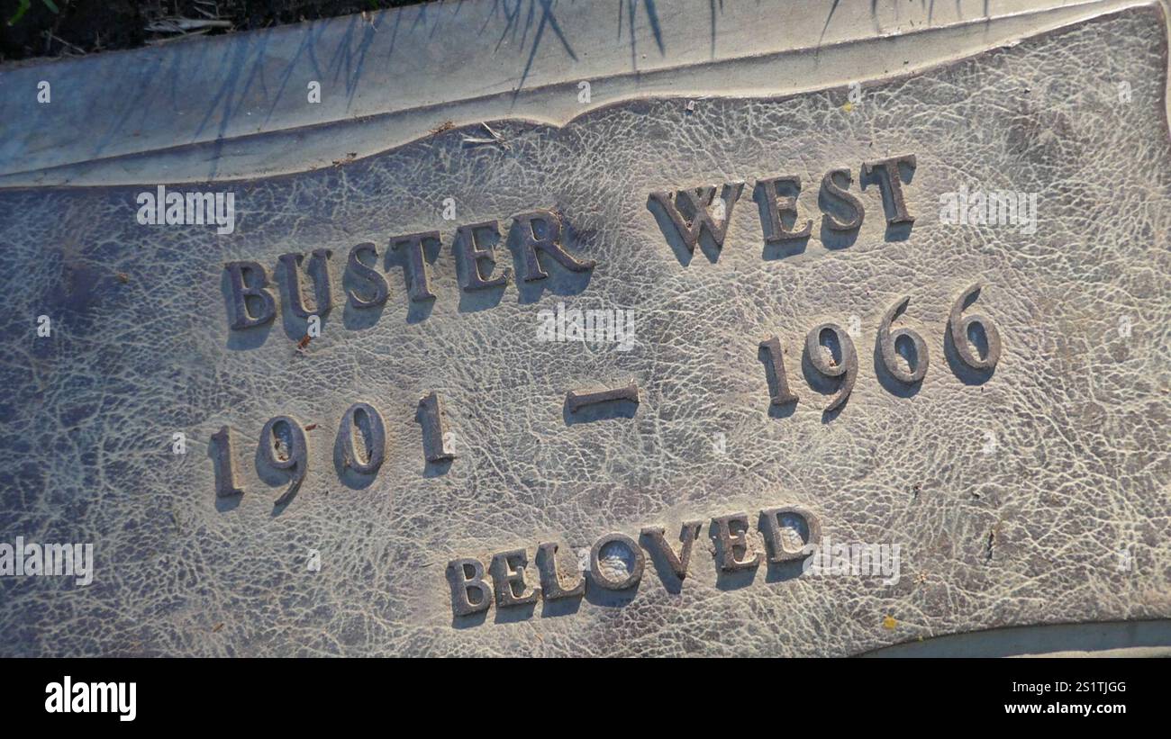 Los Angeles, California, USA 2nd January 2025 Actor Buster West Grave ...
