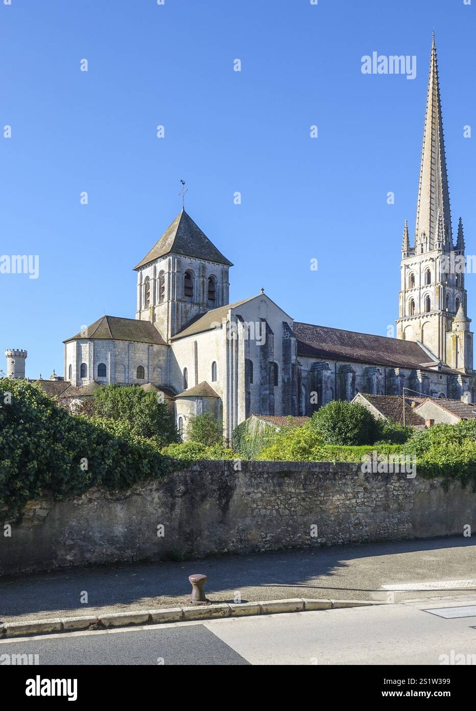 Romanesque Abbey of Saint-Savin-sur-Gartempe, UNESCO World Heritage ...