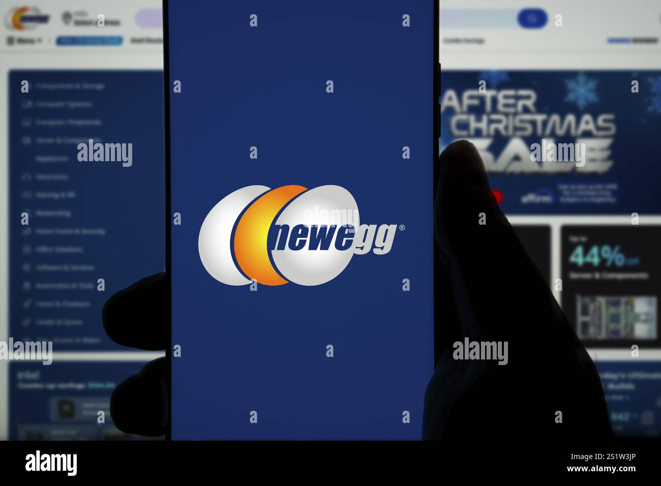 Newegg logo hi-res stock photography and images - Alamy