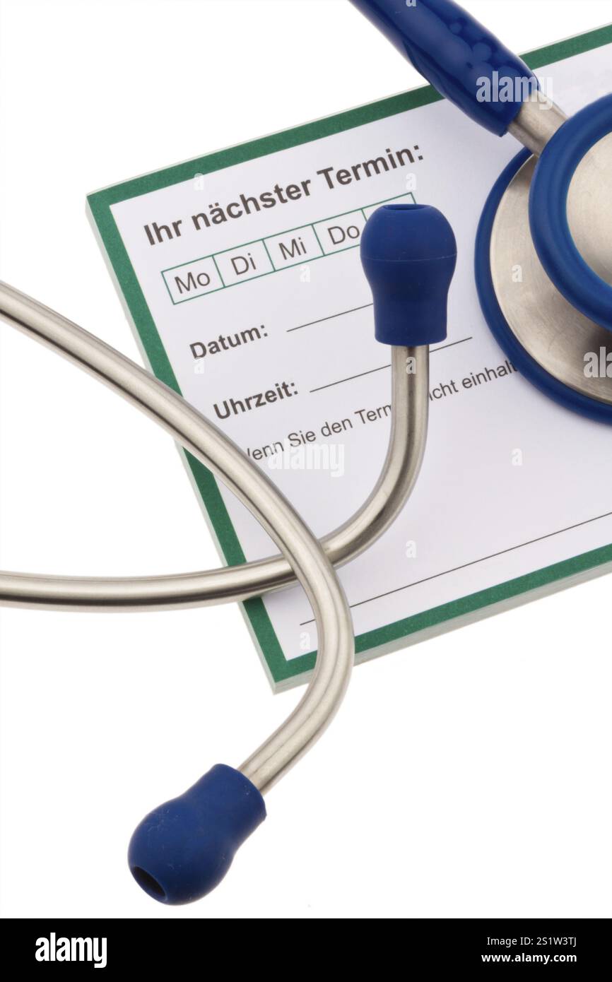 A stethoscope and doctor's appointment. Symbol photo for a preventive ...