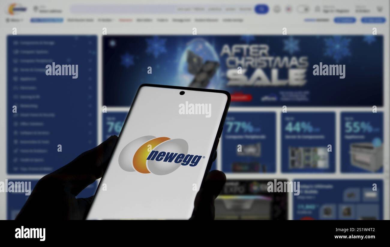 Newegg logo hi-res stock photography and images - Alamy