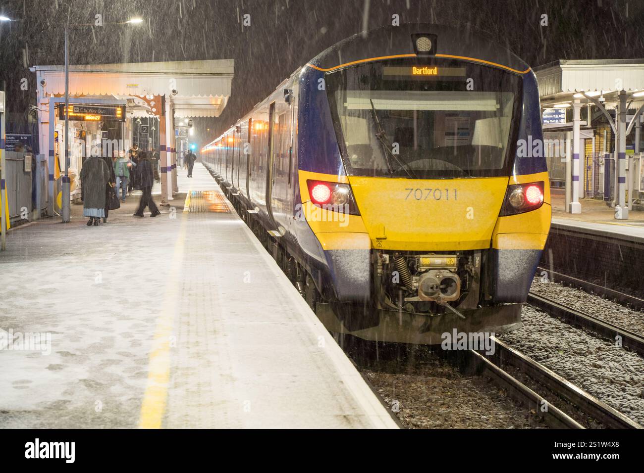 Southeastern rail 707 hi-res stock photography and images - Alamy