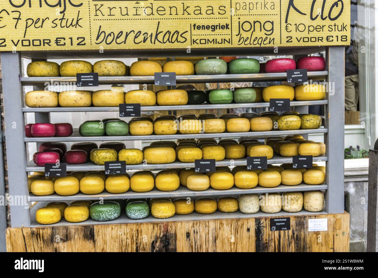 Assorted cheeses in various sizes hi-res stock photography and images ...