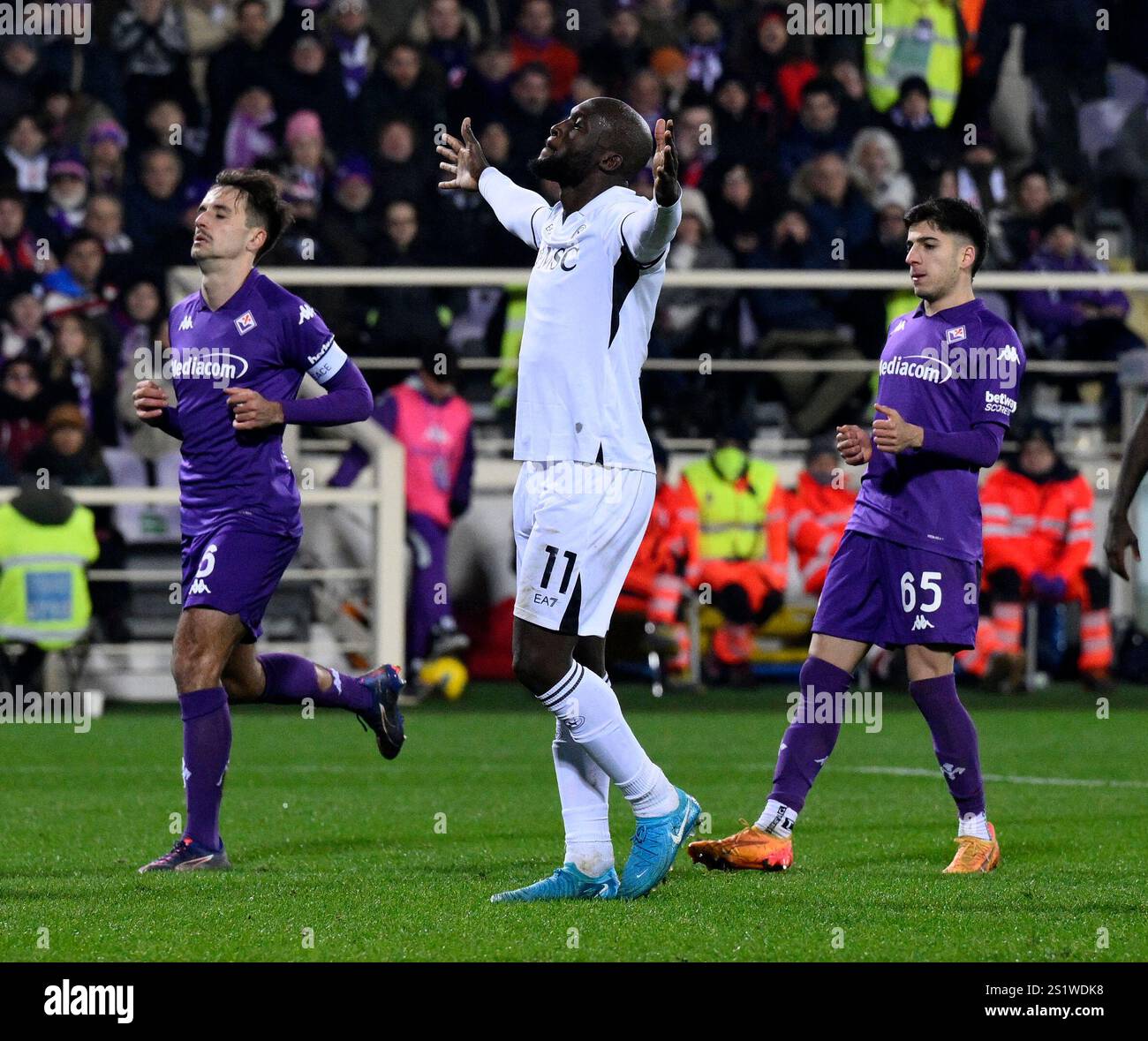 Florence, Italy. 4th Jan, 2025. Napoli's Romelu Lukaku (C) celebrates ...
