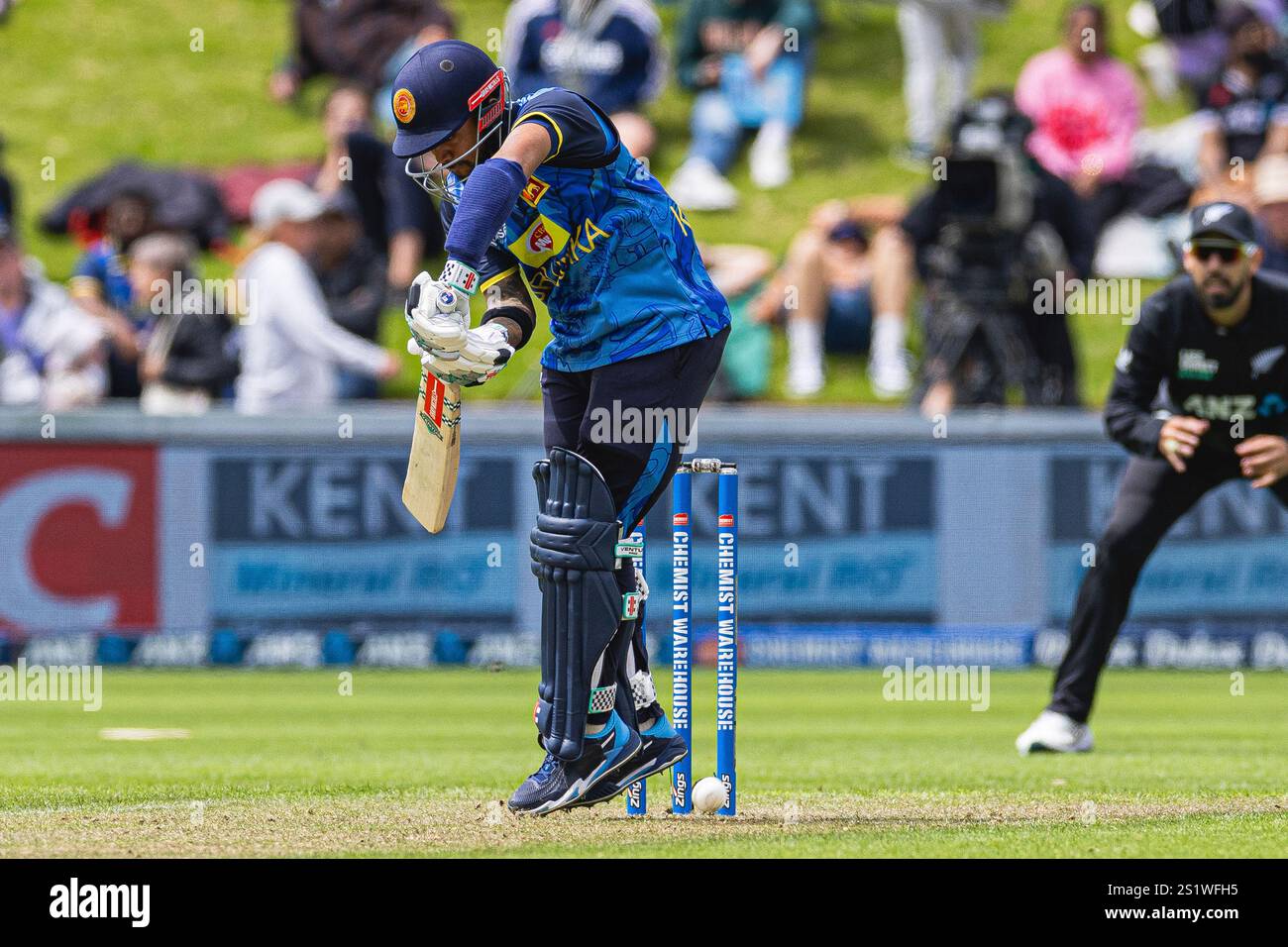 WELLINGTON, NEW ZEALAND - JANUARY 05: Sri Lanka batter Khamindu Mendis ...