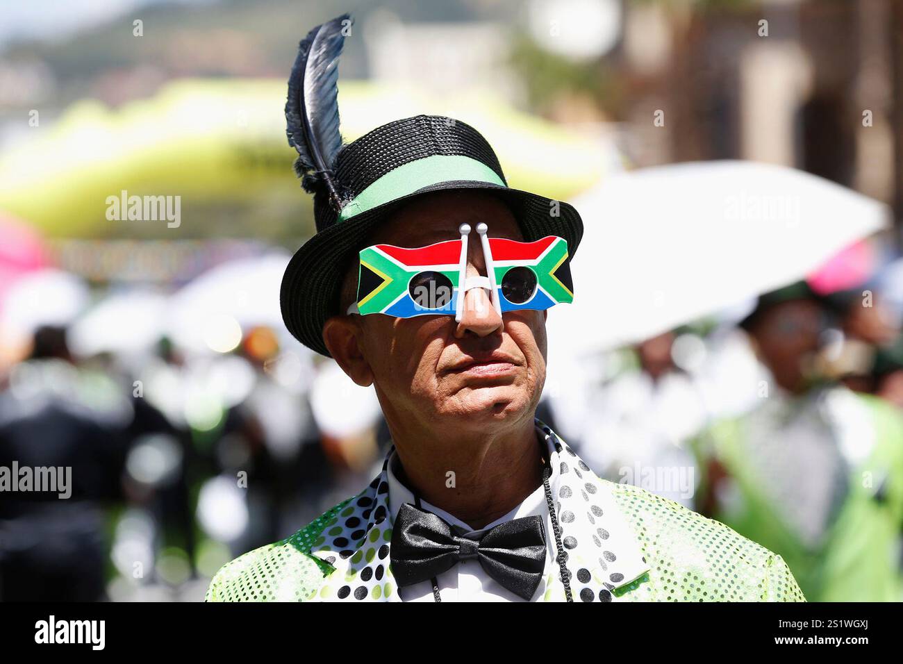Cape Town, South Africa. 4th Jan, 2025. A man takes part in the annual Cape Town Minstrel ...