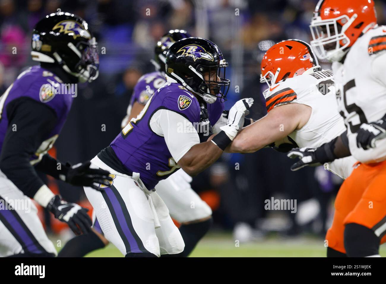Baltimore, MD, USA. 4th Jan, 2025. Baltimore Ravens defensive tackle ...