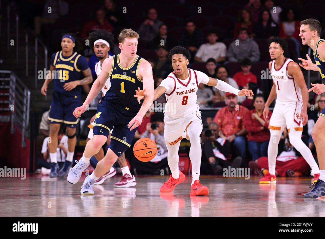 LOS ANGELES, CA - JANUARY 04: Michigan Wolverines center Danny Wolf (1 ...