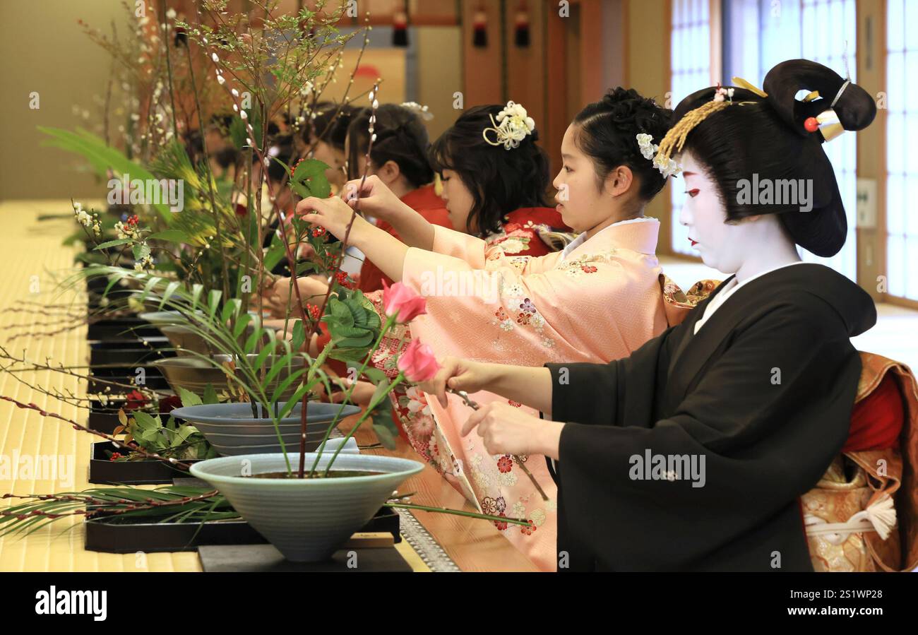Ikenobo disciples participate in Ikenobo Hatsuike Ceremony, the first ...