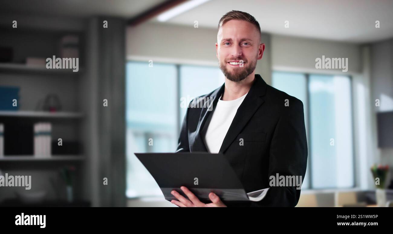 Real Estate House Appraisal And Home Check Stock Photo - Alamy