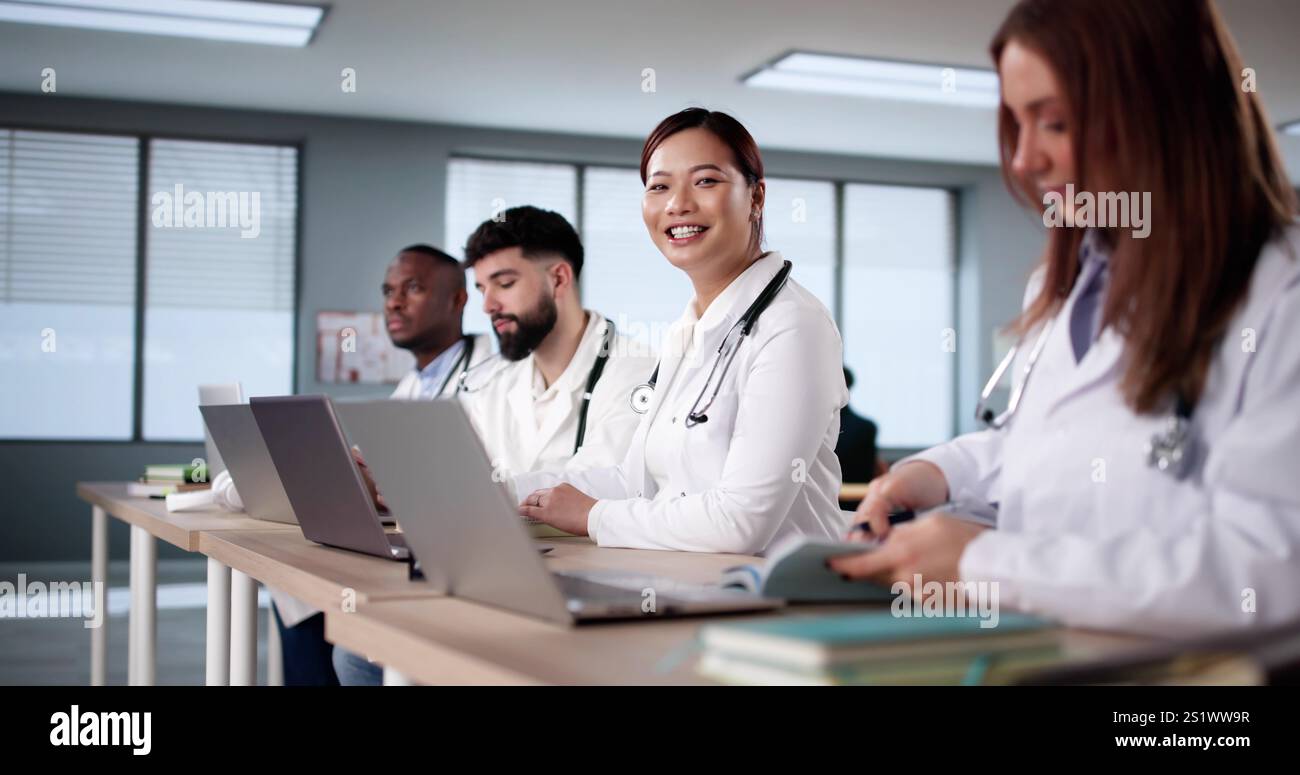 Medicine university lesson hi-res stock photography and images - Alamy