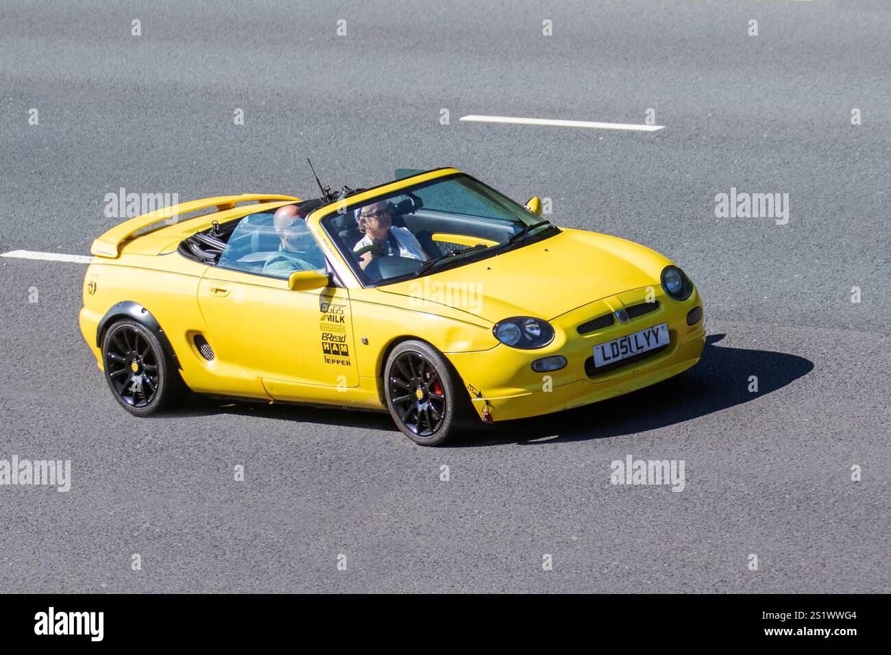 2001 Yellow MG MGF Trophy 160, Roadster Petrol 1796 cc cabriolet ...