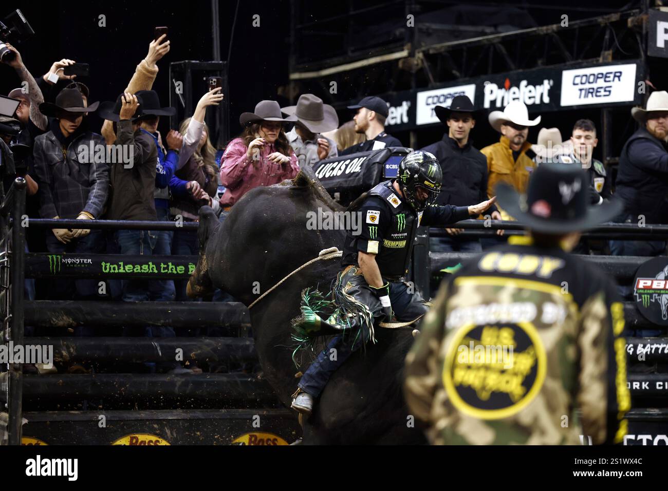 New York, USA. 04th Jan, 2025. Kaique Pacheco rides during PBR's ...