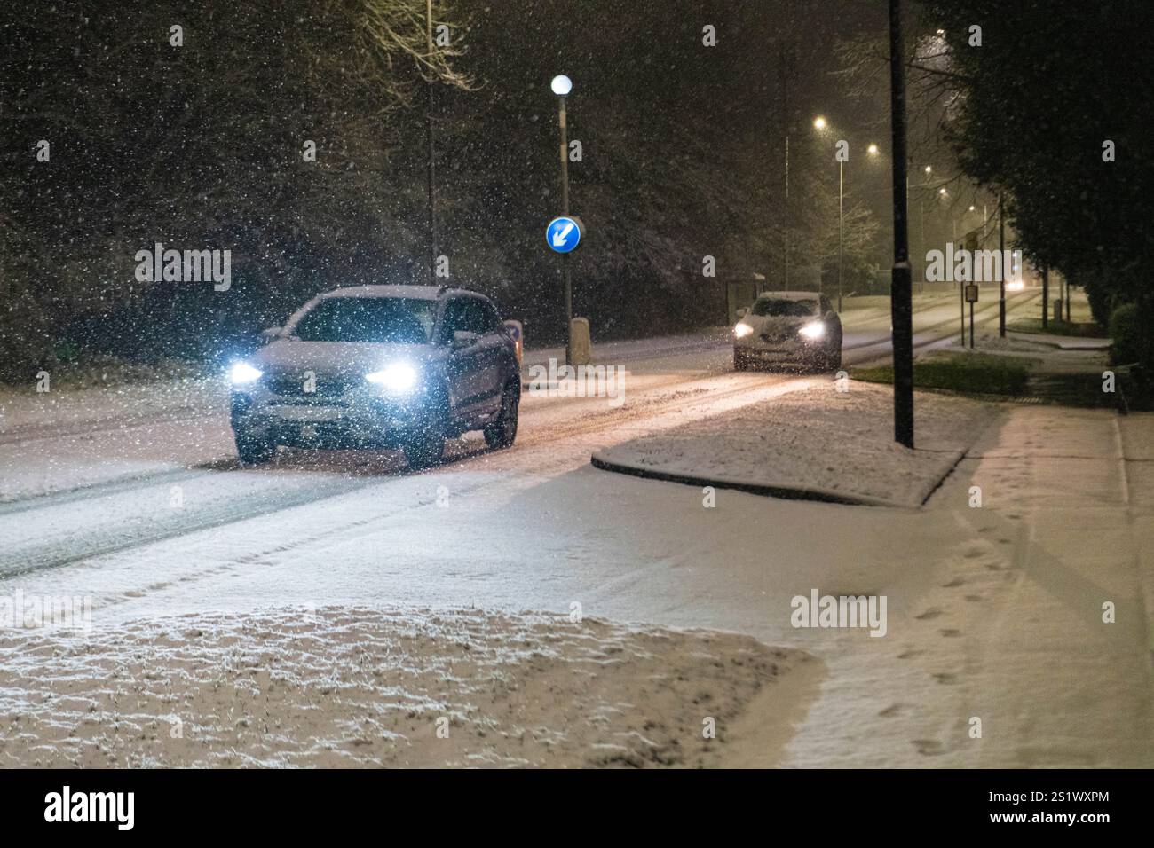 Doncaster, South Yorkshire, 5th January 2025. Cars make their way ...