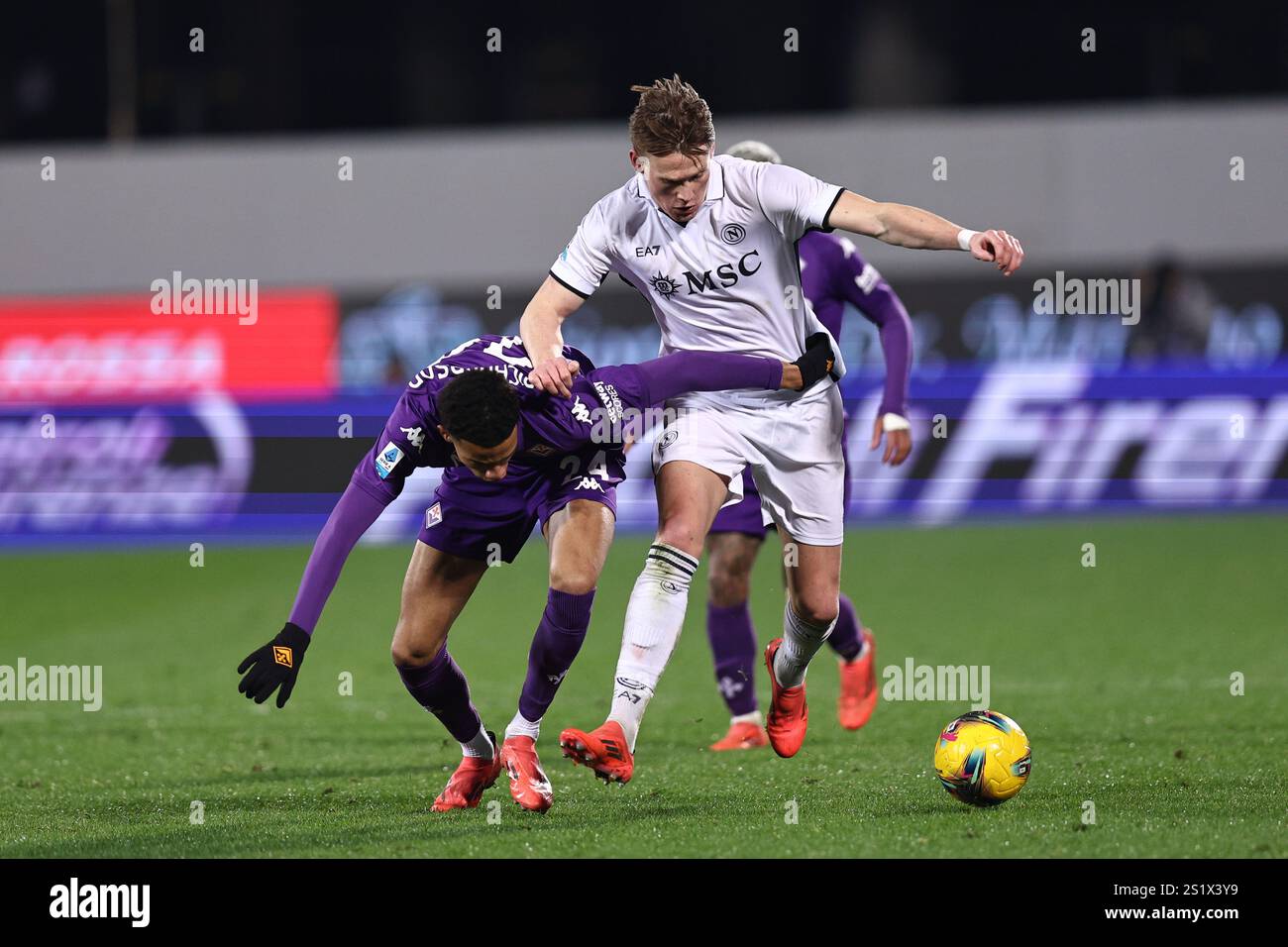Amir Richardson (Fiorentina)Scott McTominay (Napoli) during the Italian ...