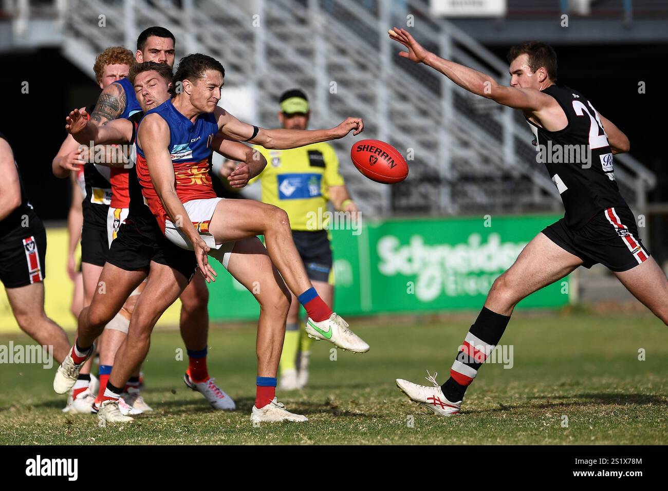 BENALLA, AUSTRALIA 4 May 2024. Australian Rules Football, Goulburn ...