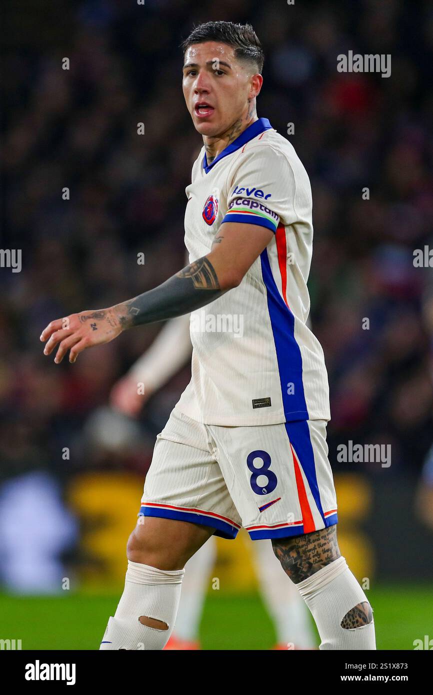 London, UK. 04th Jan, 2025. Chelsea midfielder Enzo Fernandez (8 ...