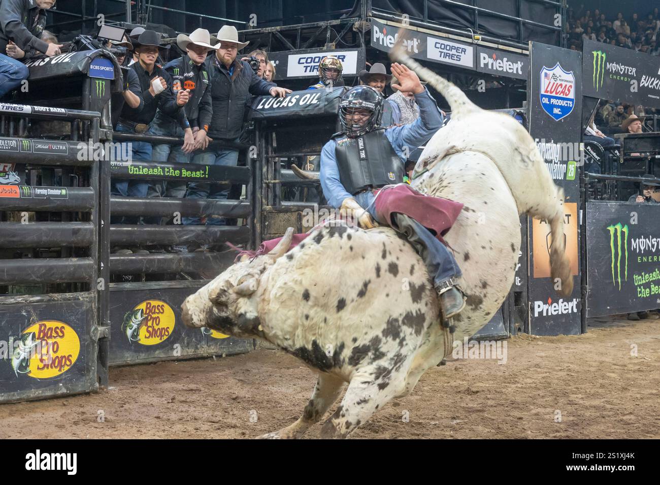 Andrew Alvidrez rides Ready Teddy during the second round of the ...