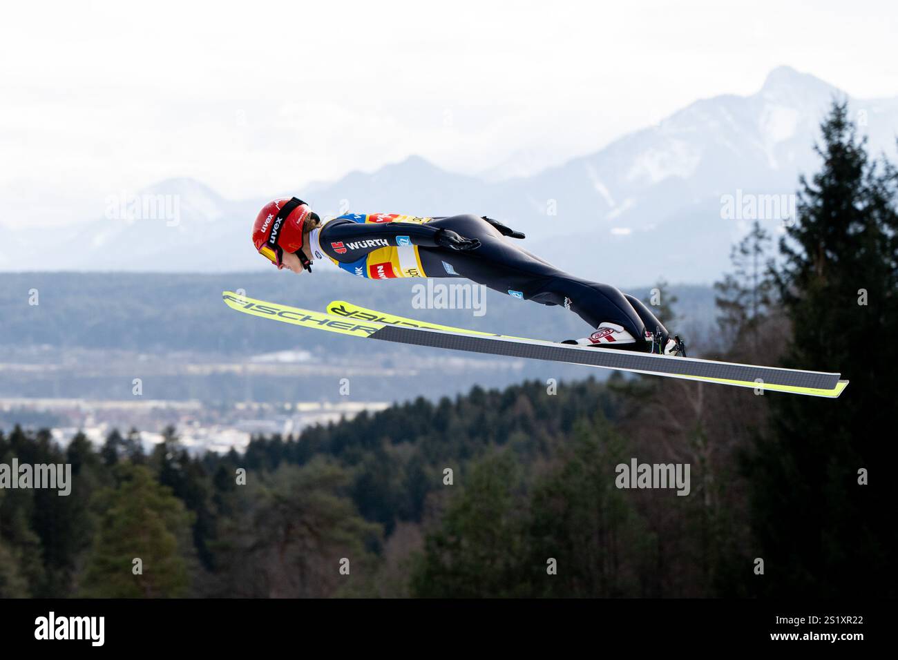 Katharina Schmid (Deutschland) vor Alpenkulisse, AUT, FIS Viessmann ...
