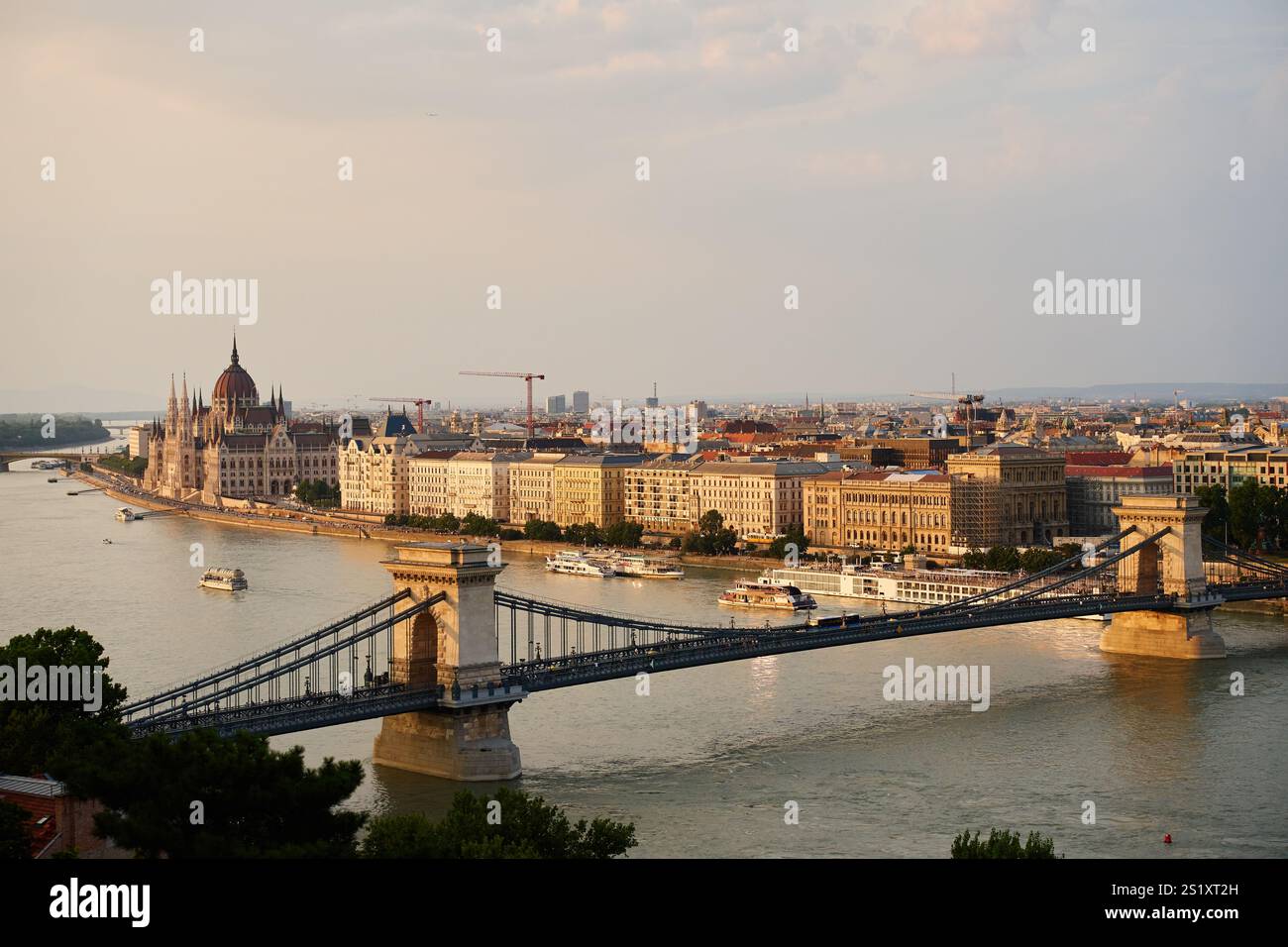 Panoramic view on Budapest cityscape with Chain Bridge and Hungarian ...