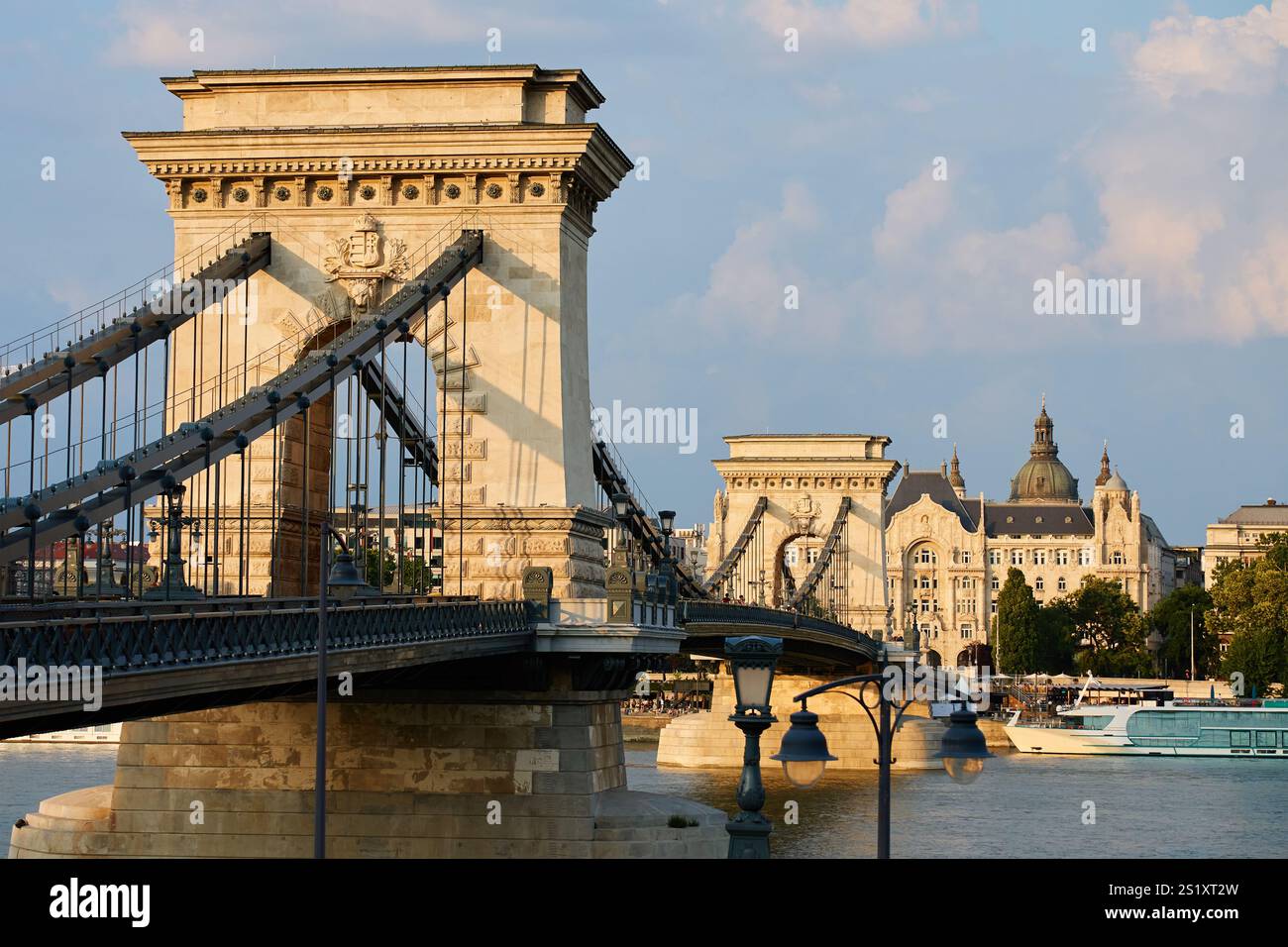 Szechenyi Chain bridge in Budapest at Sunset. Famous bridge over Danube ...
