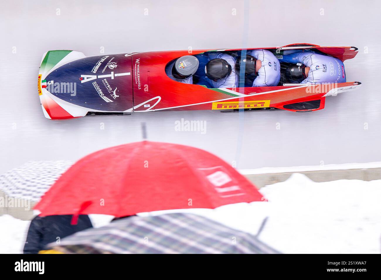 Winterberg, Germany. 05th Jan, 2025. Bobsleigh: World Cup, four-man ...