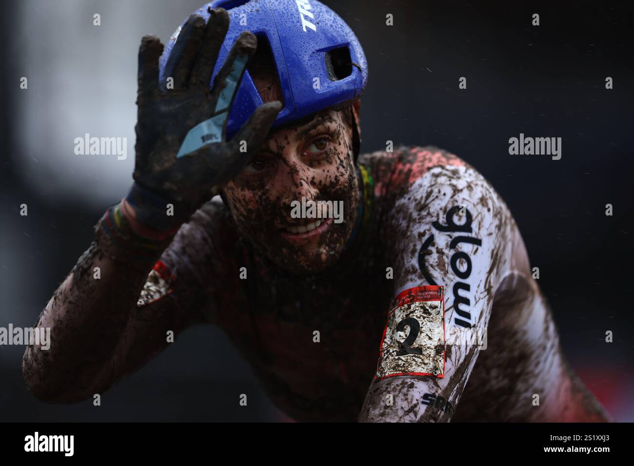 Dutch Lucinda Brand celebrates as she won the women's elite race at the ...