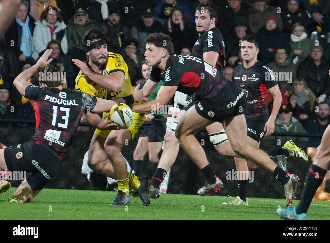 La Rochelle, France. 04th Jan, 2025. 12 Jules Favre of Stade Rochelais ...