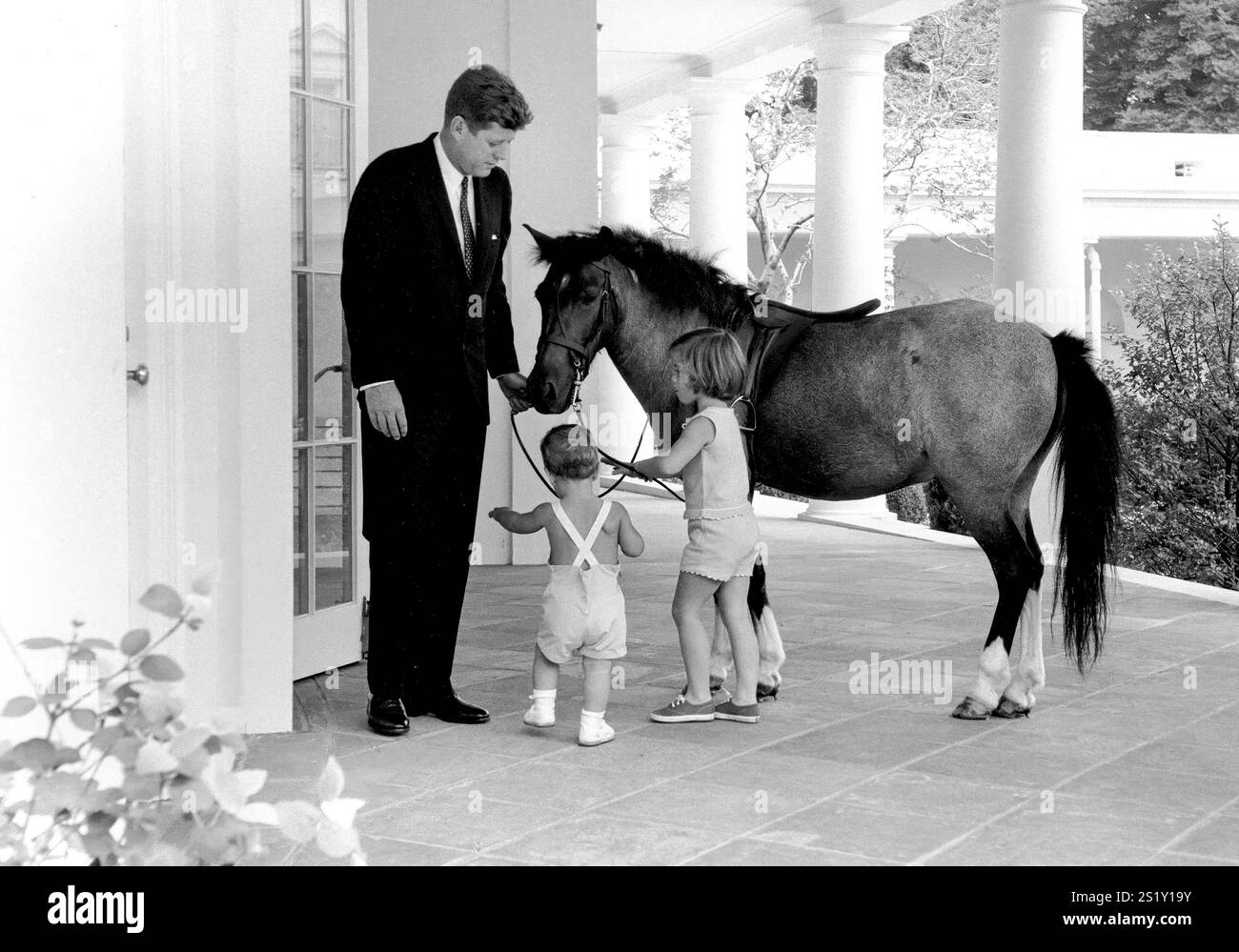 Jfk jr hi-res stock photography and images - Alamy