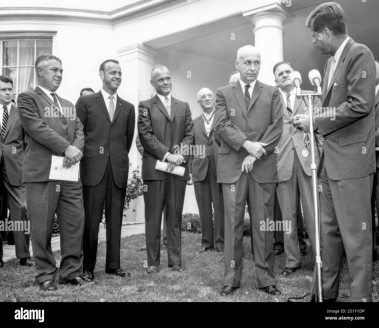 (August 1, 1962) Former President John F. Kennedy presents Dr. Robert R ...