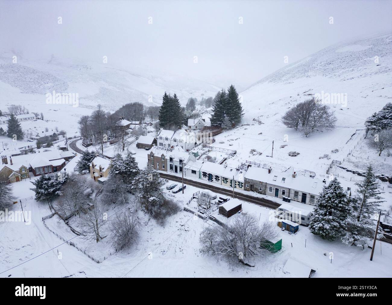 Wanlockhead, Scotland, UK. 5th January, 2025. Snow falls over much of ...